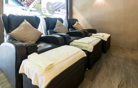 HDB Clementi Precious Foot Reflexology & HDB Clementi Branch