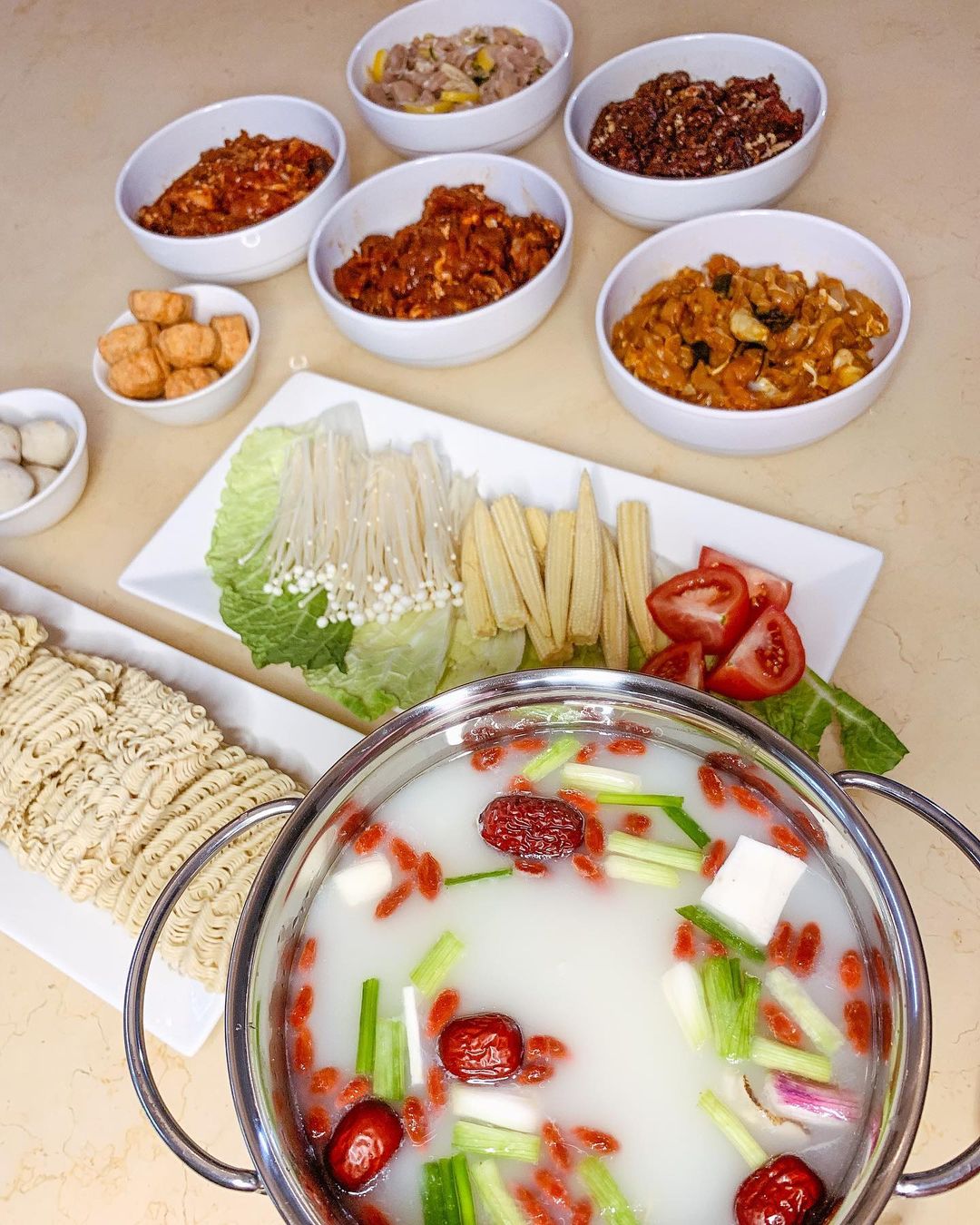 Jinshang Yipin Halal Hotpot & BBQ Buffet @ Eastpoint Mall (East Point)