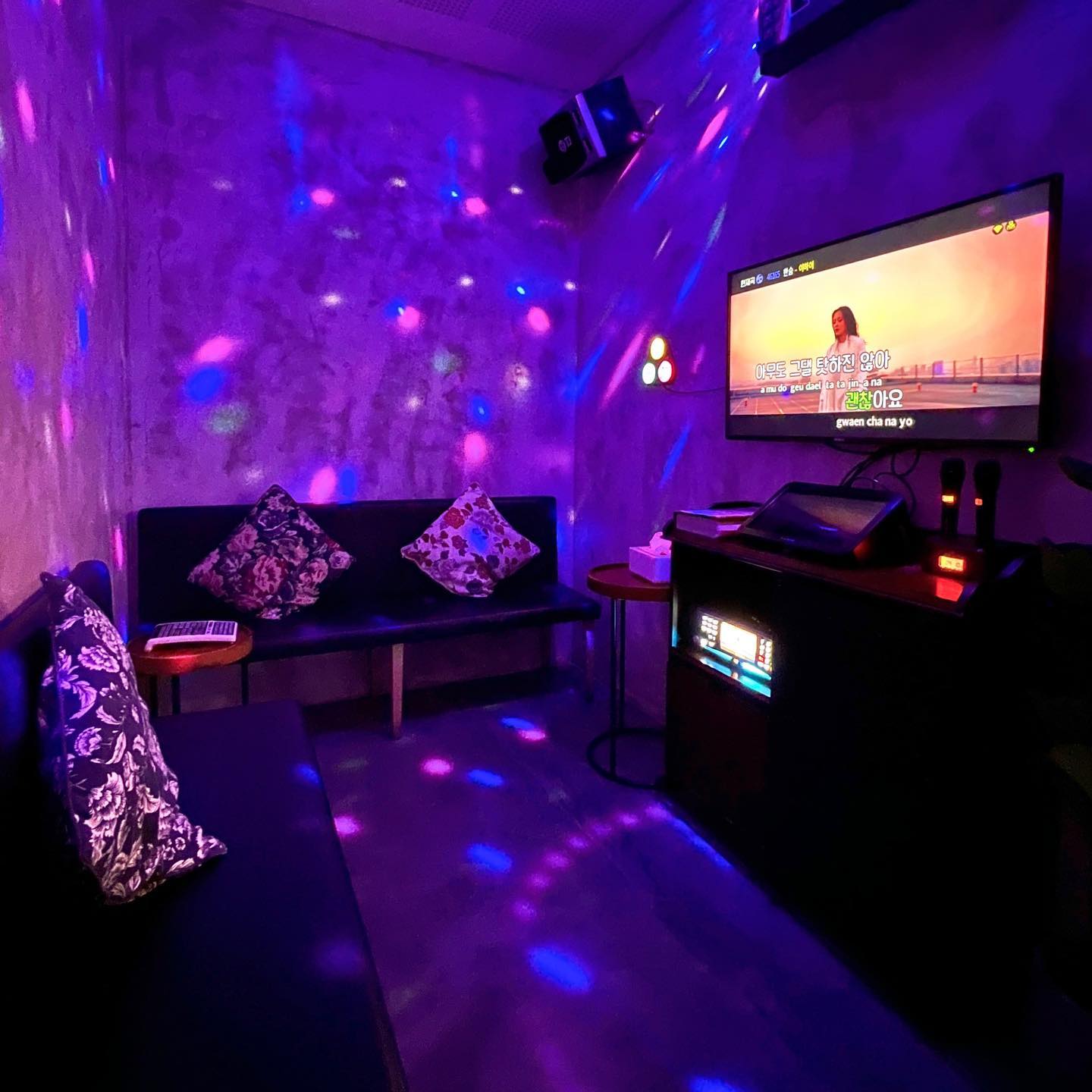 82 SocialHouse @ Orchard Gateway