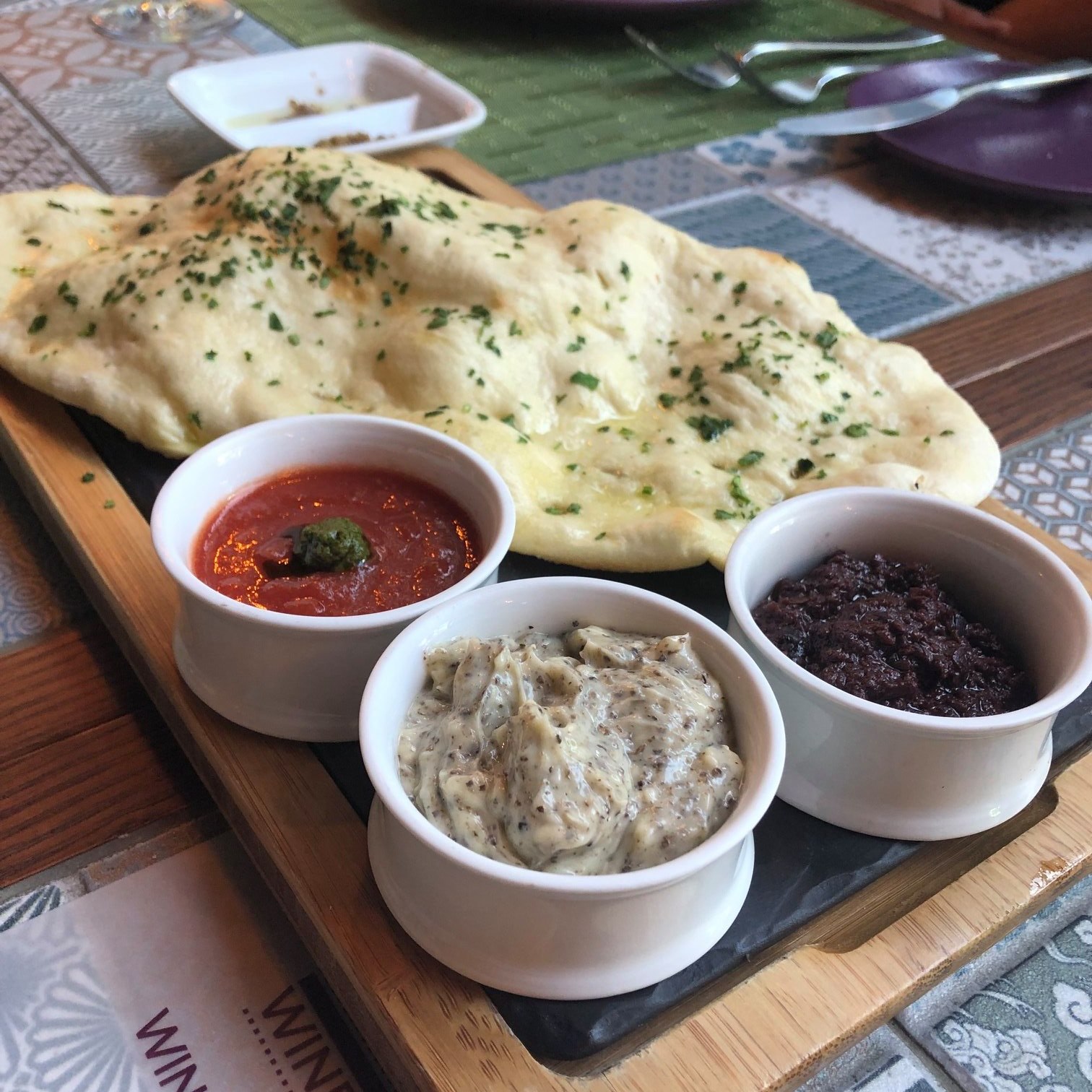 Winestone @ Mercure Singapore on Stevens