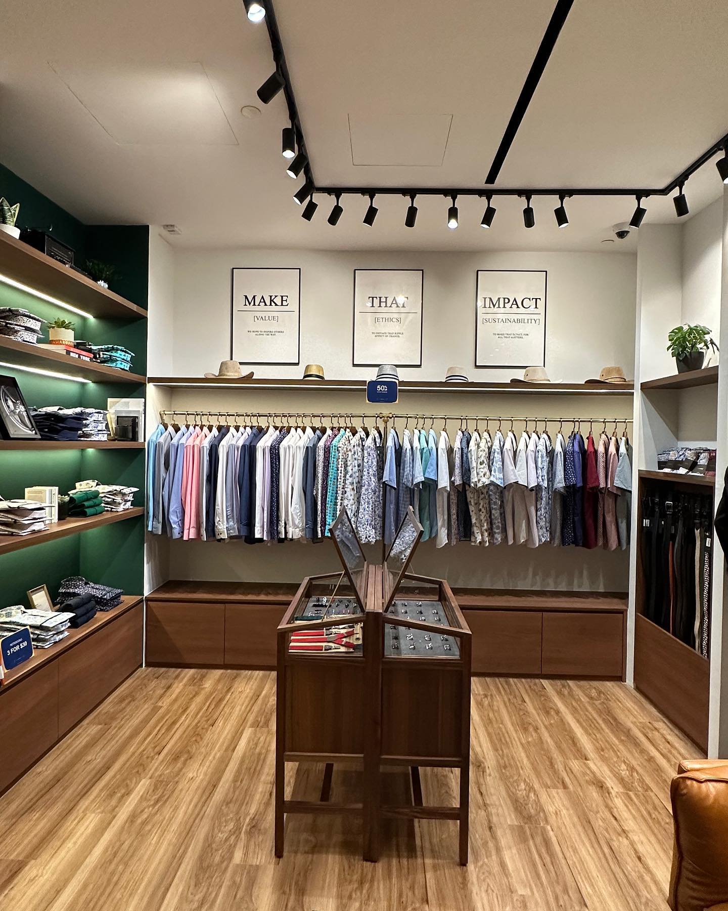 The Shirt Bar @ Jewel Changi Airport